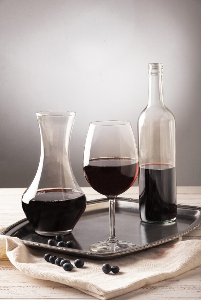 Why buying a decanter can be a great idea and how to choose the right ...