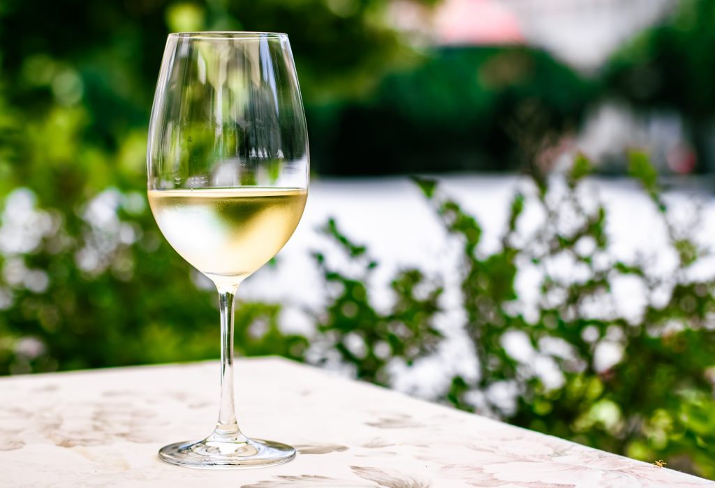 5 Aromatic and fragrant white wines - Gourmet Hunters Blog